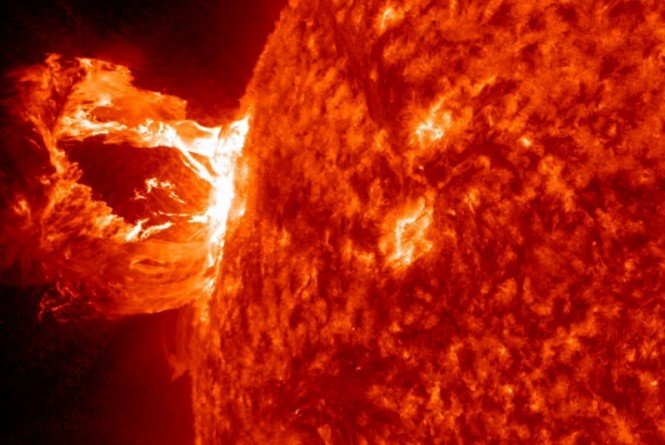Nasa divulga vídeo de explosão Solar - RADIOAMADOR – Portal do Radioamador